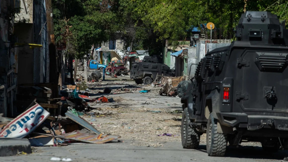 Guatemalan and Salvadoran forces arrive in Haiti to join fight against ...